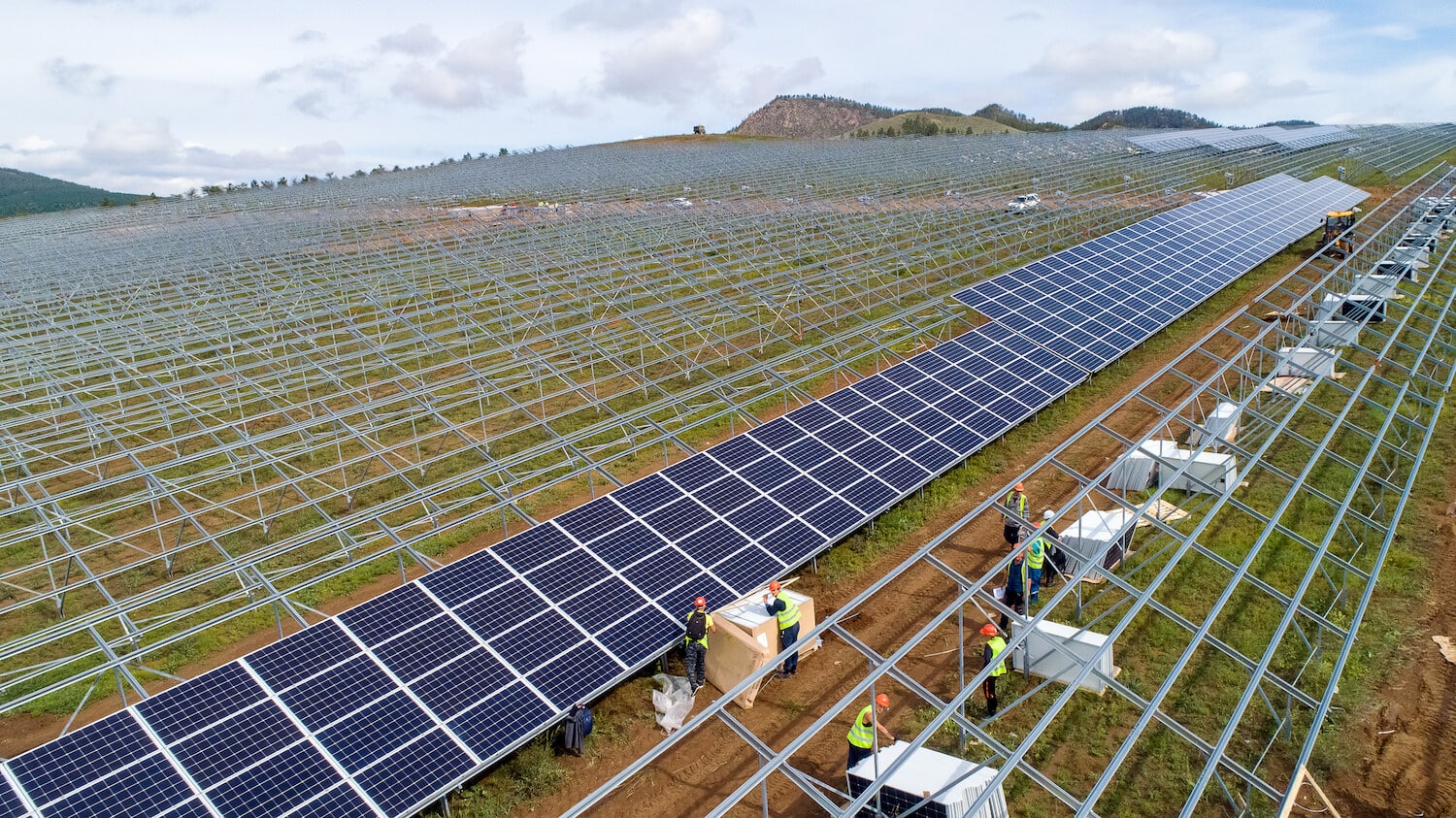 How Much Does it Cost to Build a Utility-Grade Solar Farm for Energy?